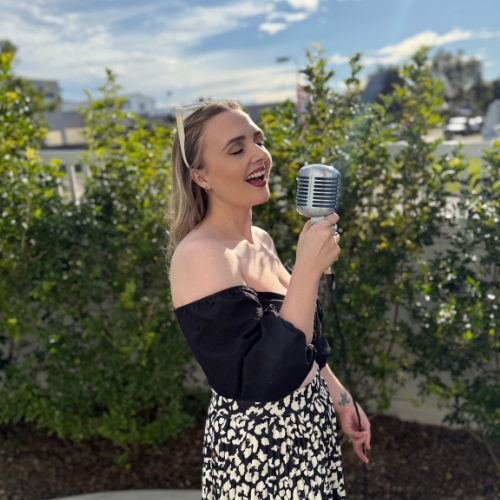 Enquire | Allie The Wedding Singer
